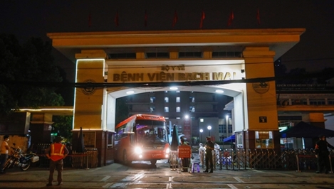 Thêm 4 người nhiễm COVID-19 liên quan đến BV Bạch Mai - Báo Công an ...